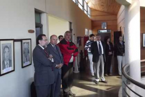 Profesor Tomás Vinet inauguró sus retratos a grafito de personajes ...